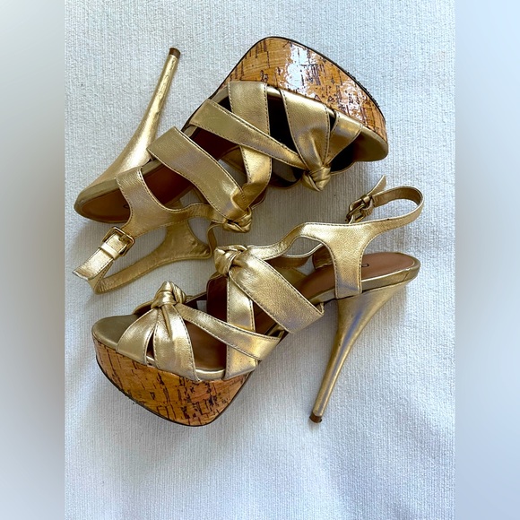 Bakers | Shoes | Bakers 5 Platforms Gold | Poshmark